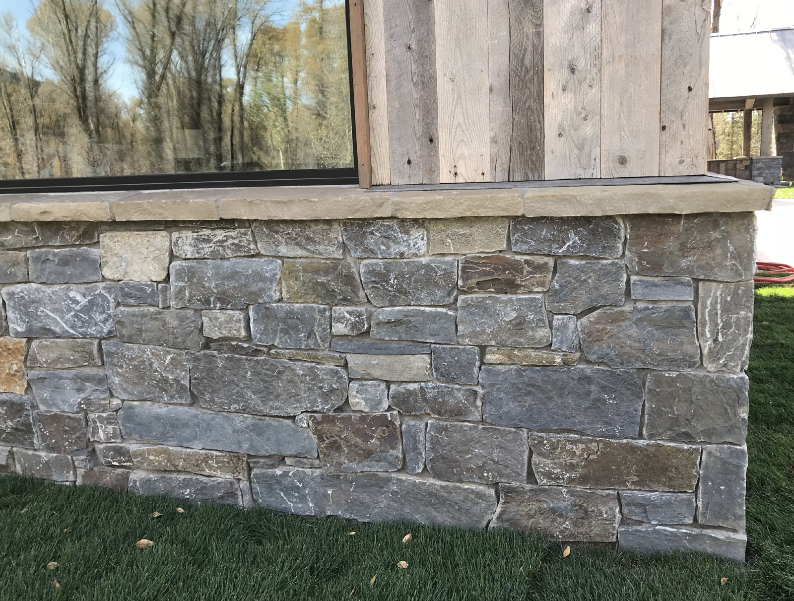 Chief Cliff Bar-Z | Select Stone