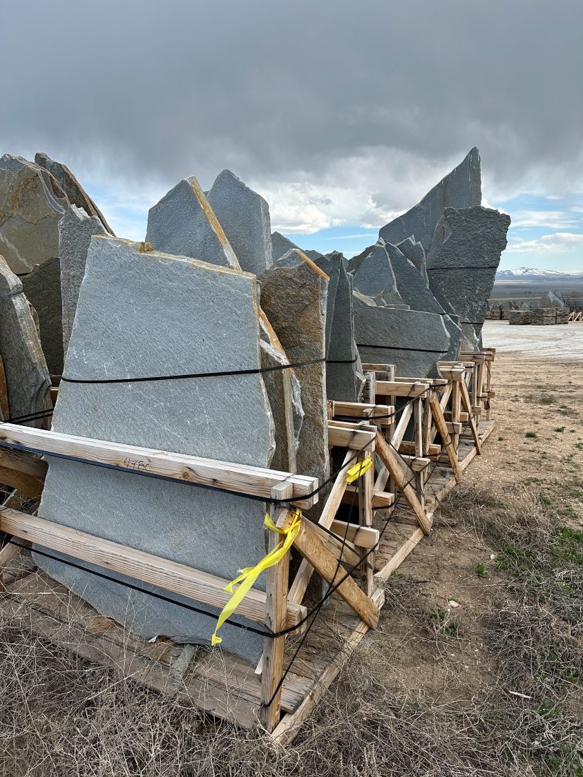 Quartzite flagstone 1930 | Select Stone