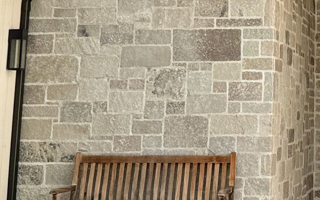 Niagara Dolomite tumbled thin veneer 0991-1 | Select Stone